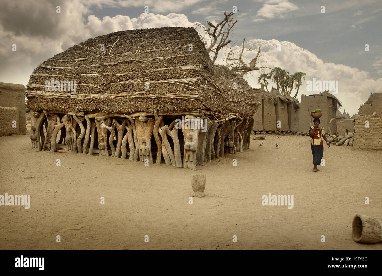 Ansongo, Mali, Africa - January 28, 1992: Dogon village and typical mud ...
