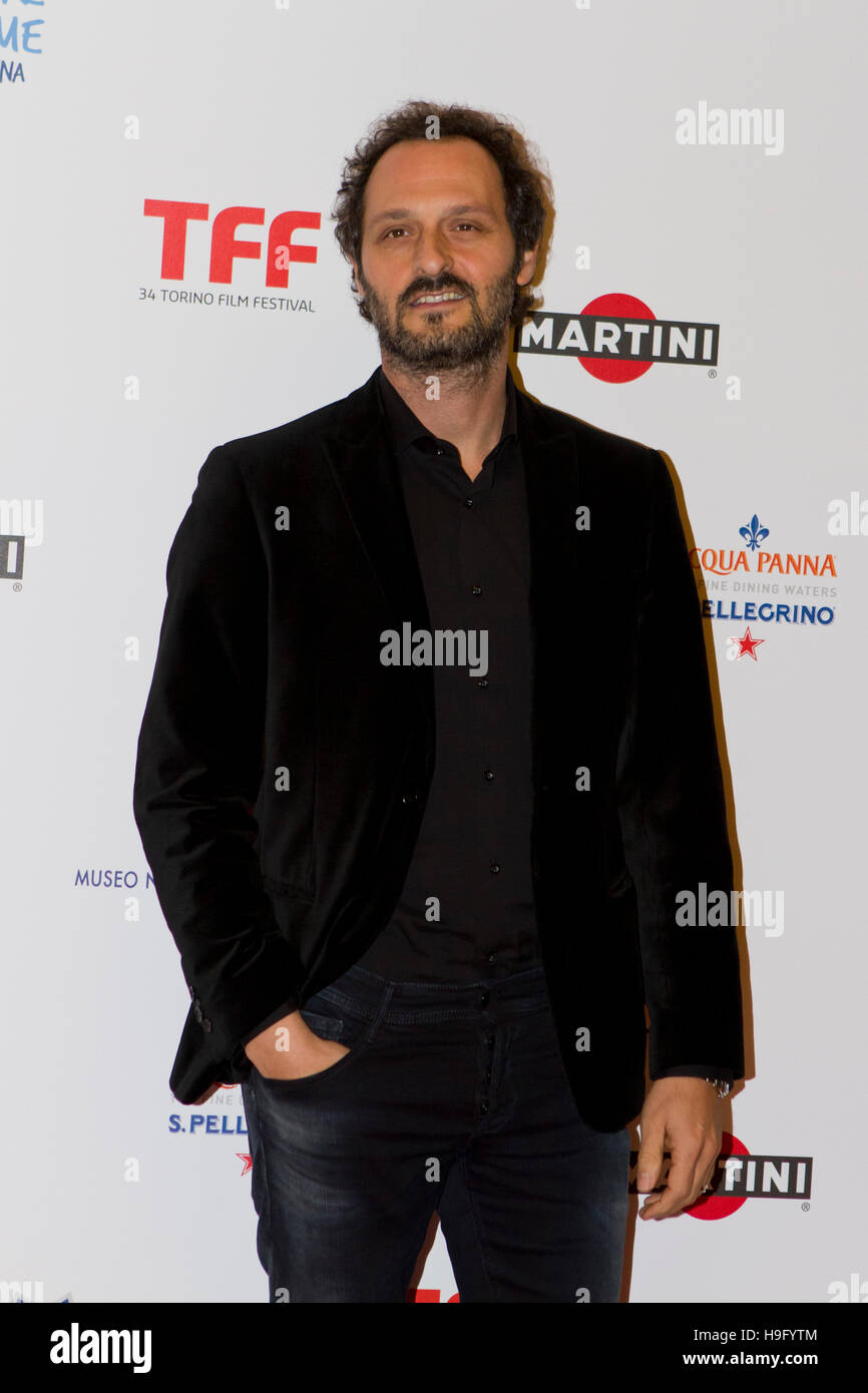 Italian actor dinner hi-res stock photography and images - Alamy