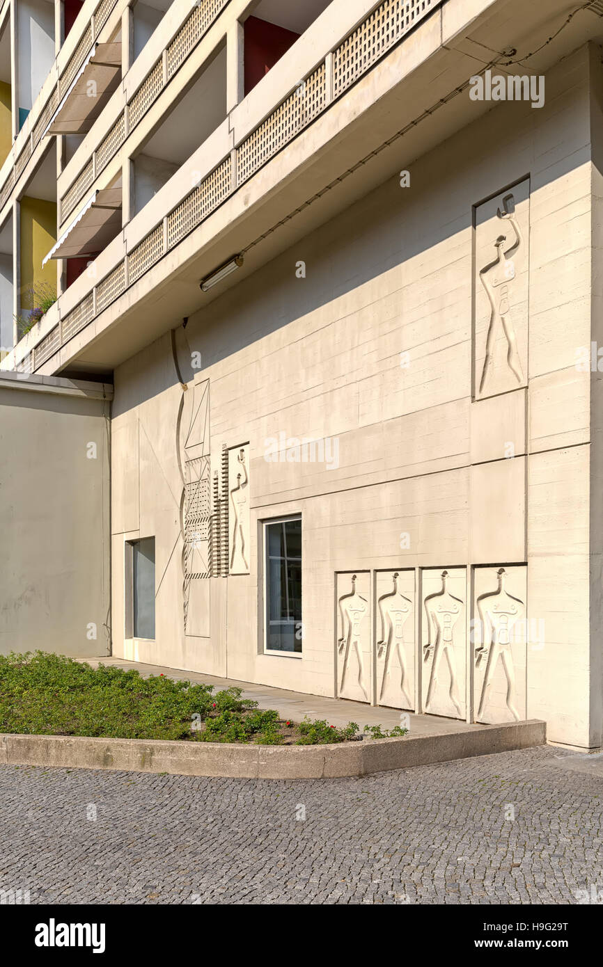 Ideal proportion hi-res stock photography and images - Alamy