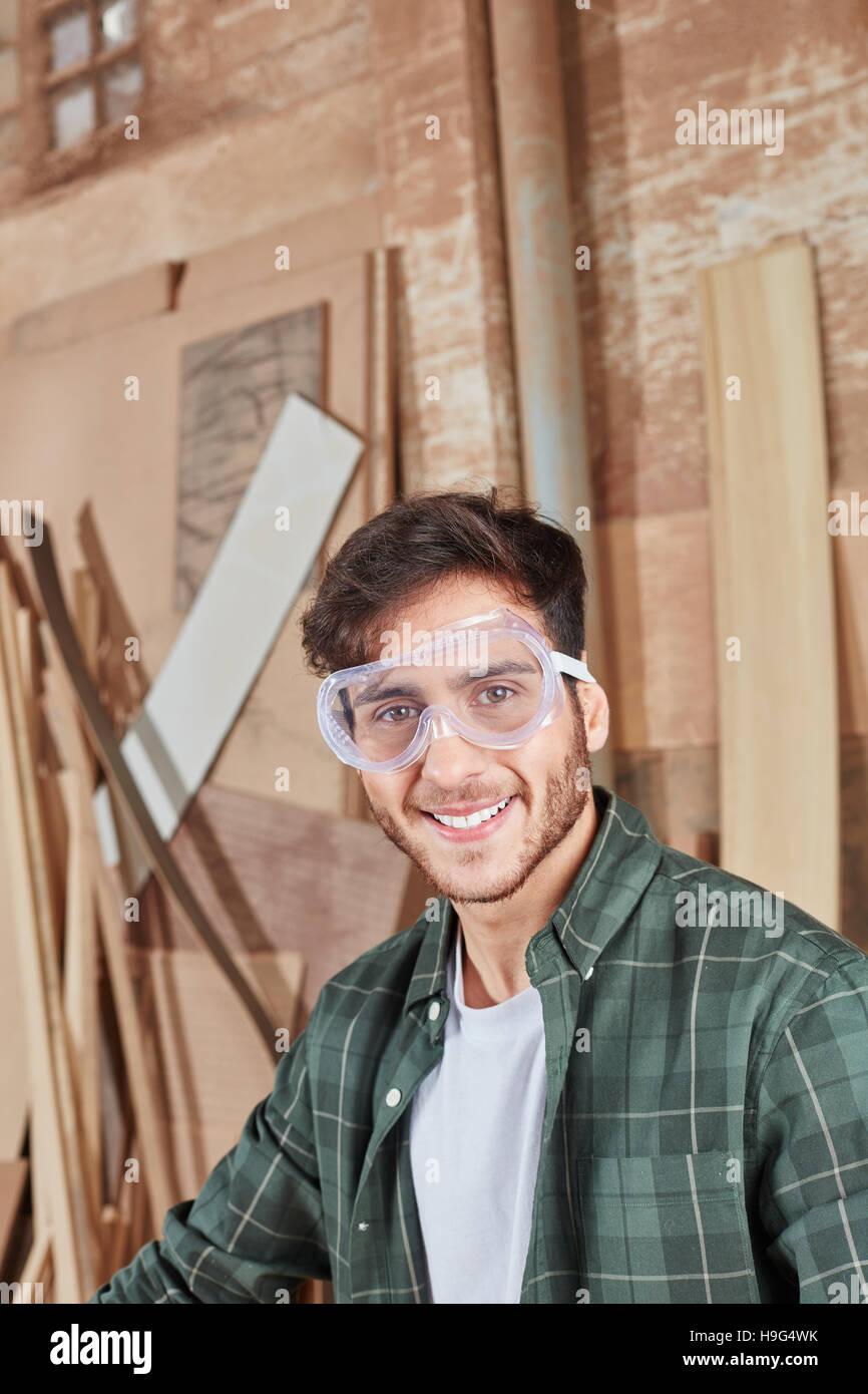 Man carpenter hi-res stock photography and images - Alamy