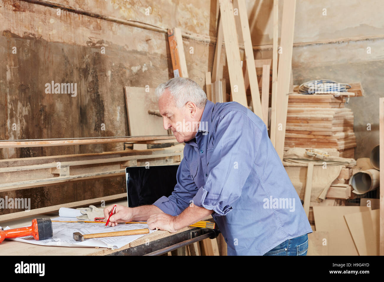 Chief drawing master hi-res stock photography and images - Alamy