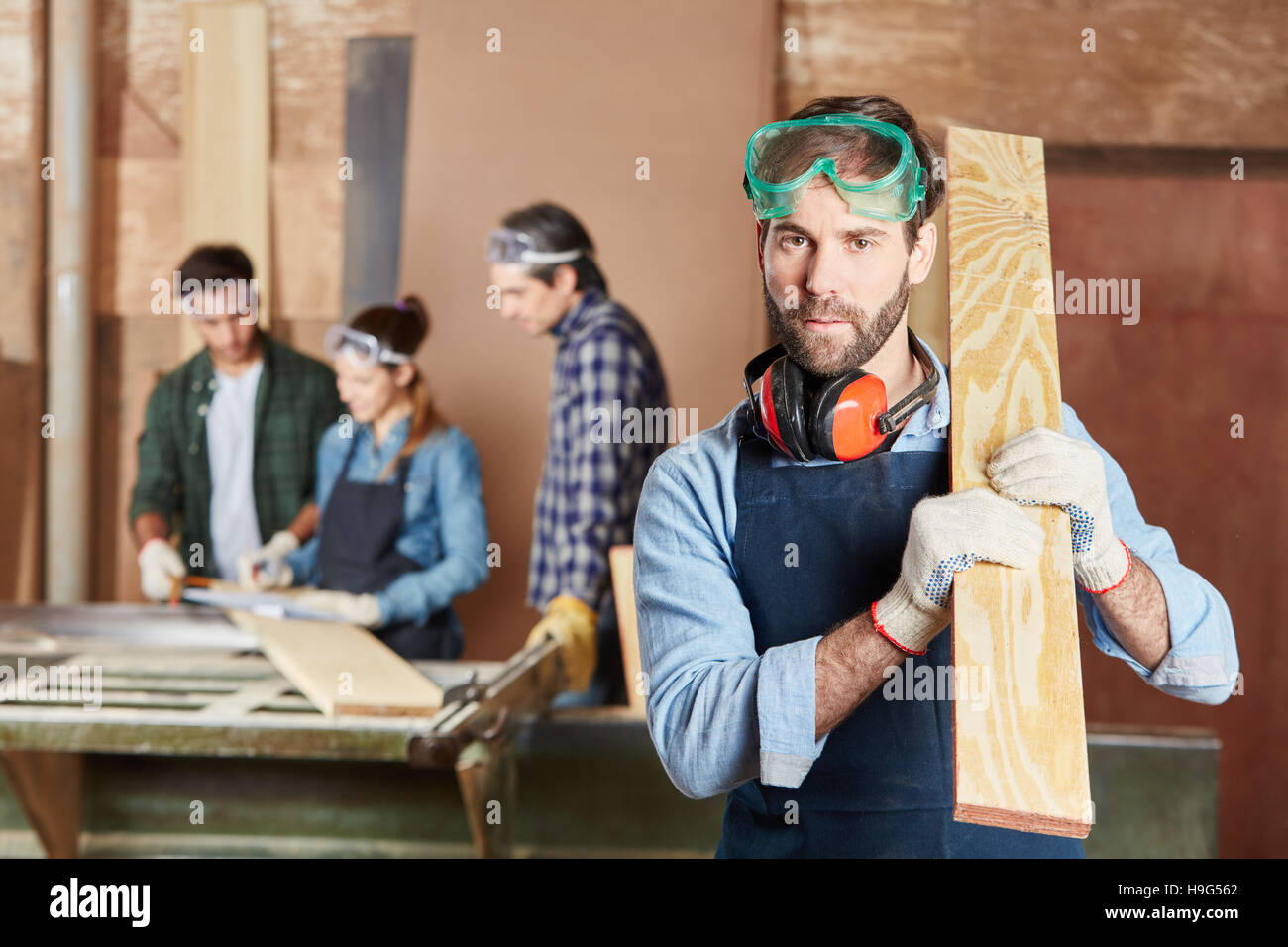 Chief carpenter hi-res stock photography and images - Alamy