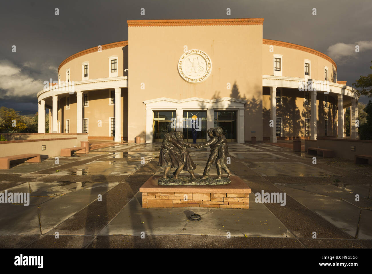 New Mexico, Santa Fe, New Mexico State Capitol Stock Photo - Alamy