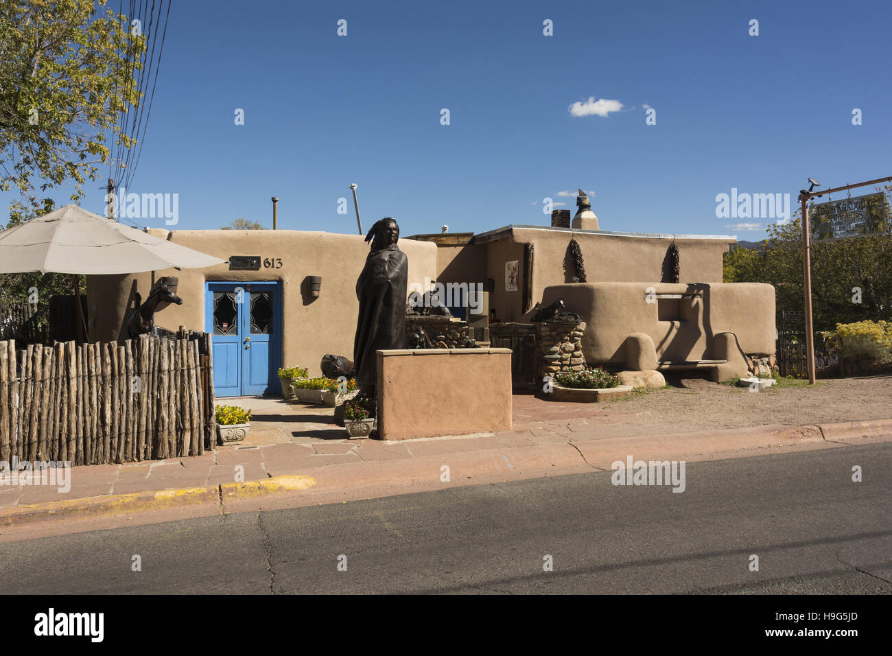 Santa fe new mexico canyon road hi-res stock photography and images - Alamy