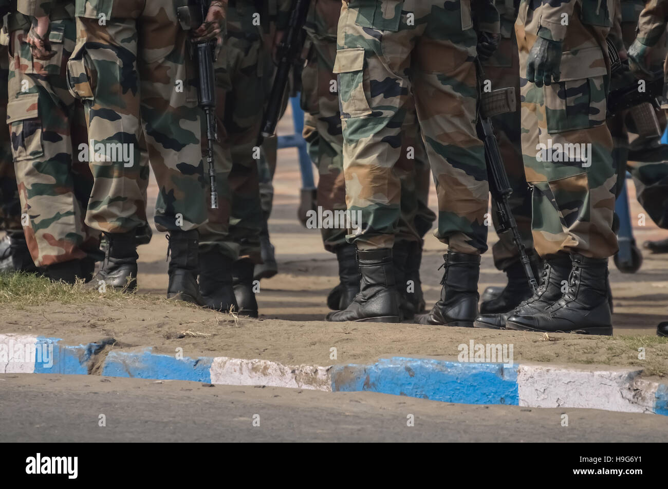 Army men are walking Stock Photo - Alamy