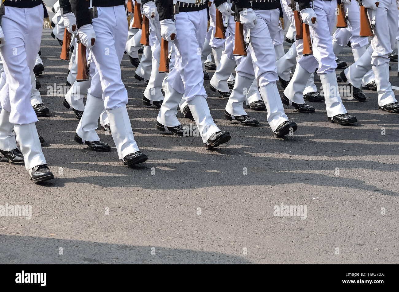 Soldiers Marching In An Army Parade Stock Photo - Alamy