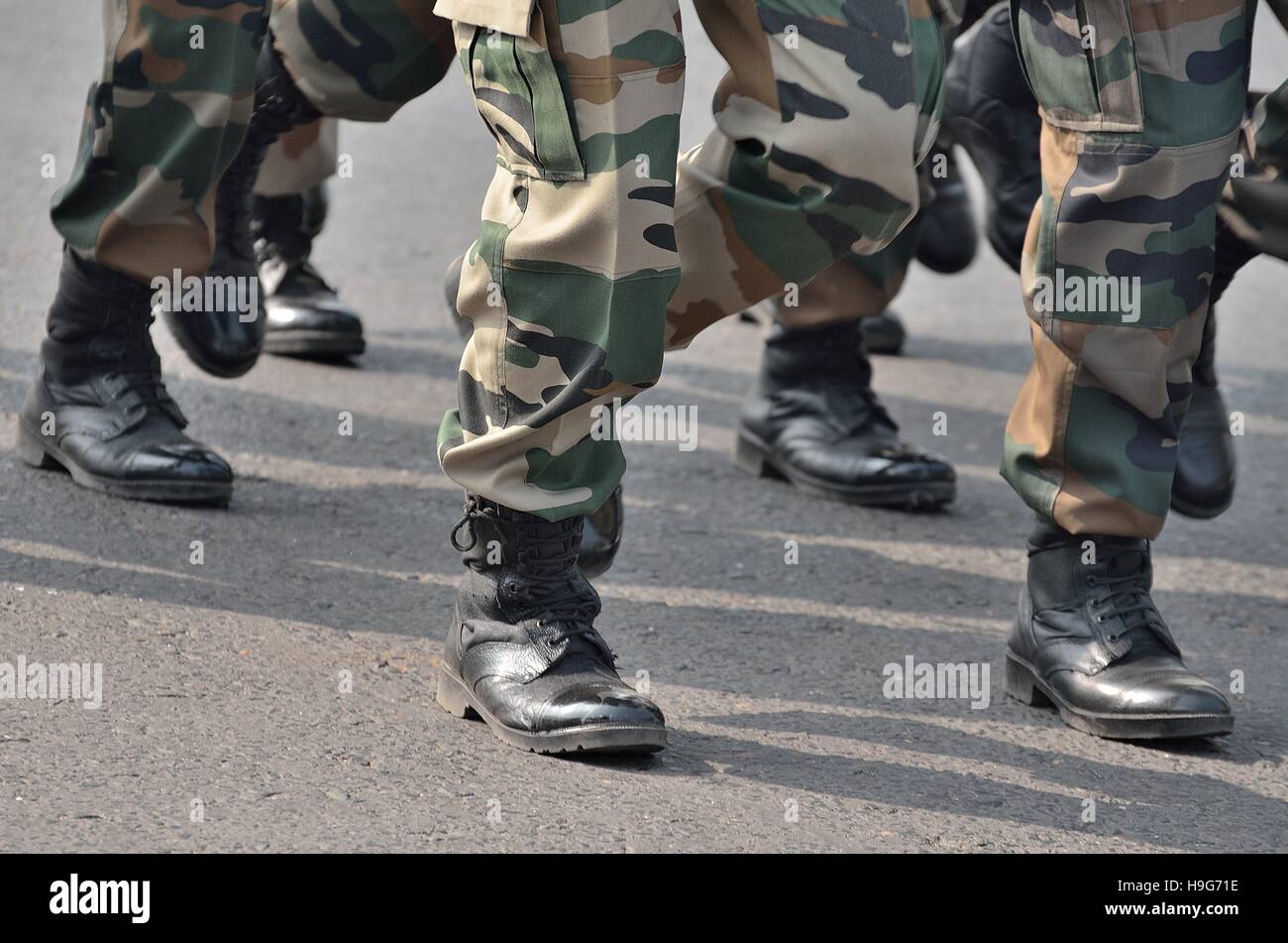 Soldiers indian army marching hi-res stock photography and images - Alamy