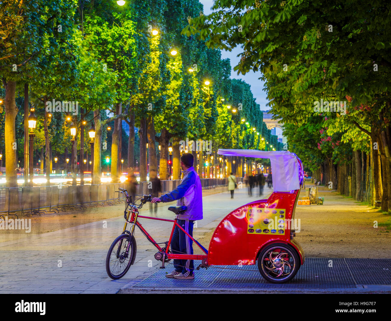 Pedicab in Paris, France Stock Photo - Alamy