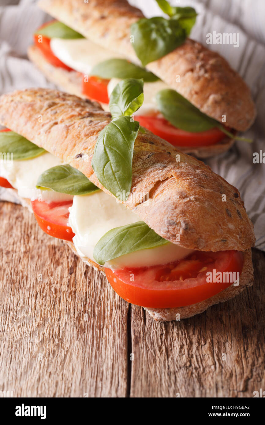 Two mozzarella hi-res stock photography and images - Alamy