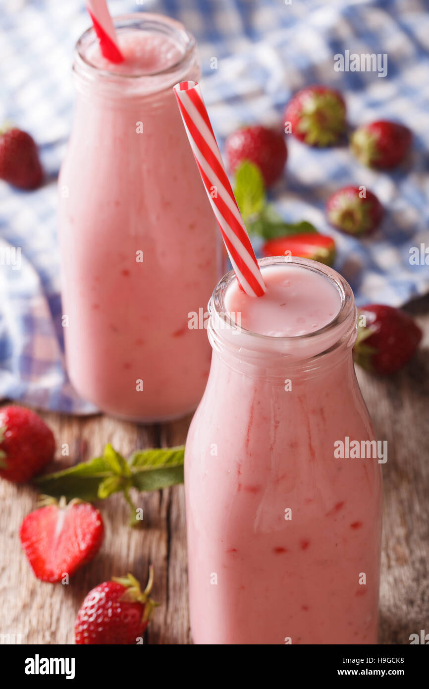 Milkshake bottle hi-res stock photography and images - Alamy