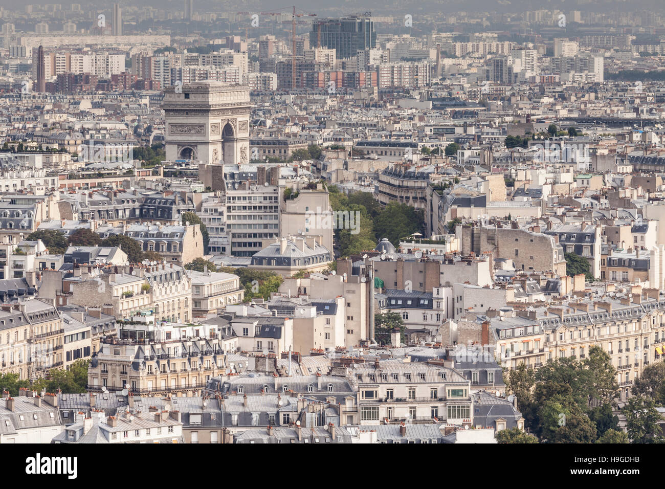 Paris rooftops hi-res stock photography and images - Alamy