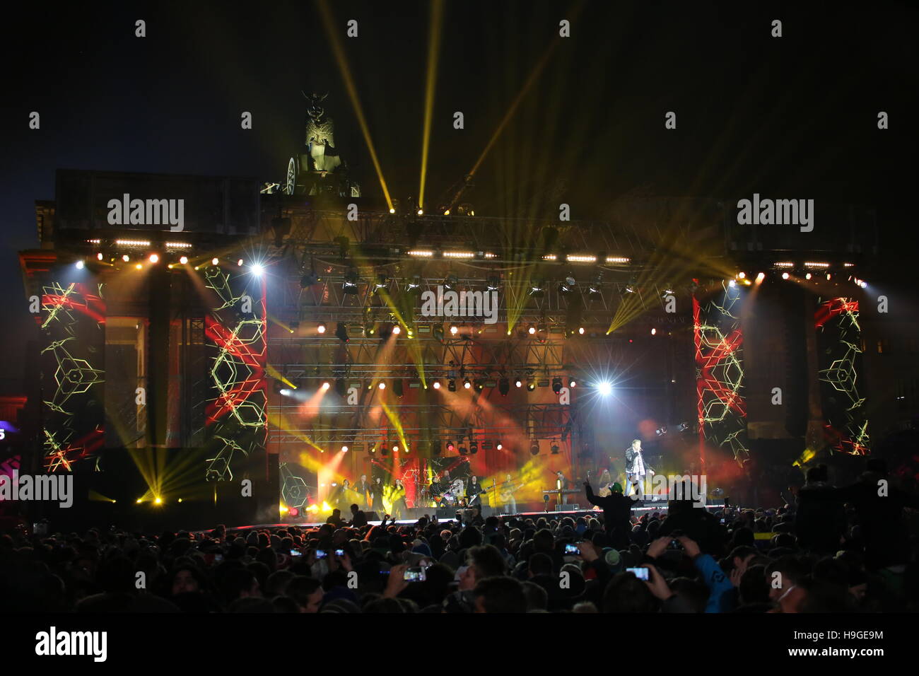 David Hasselhoff performs on stage at New Year´s Eve celebration on ...