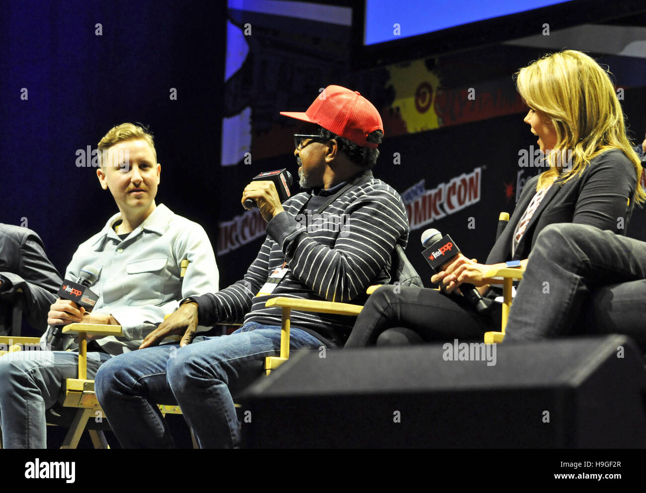 Hilarious cartoons hi-res stock photography and images - Alamy