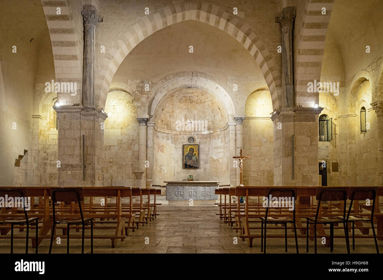 Medieval church interior hi-res stock photography and images - Alamy
