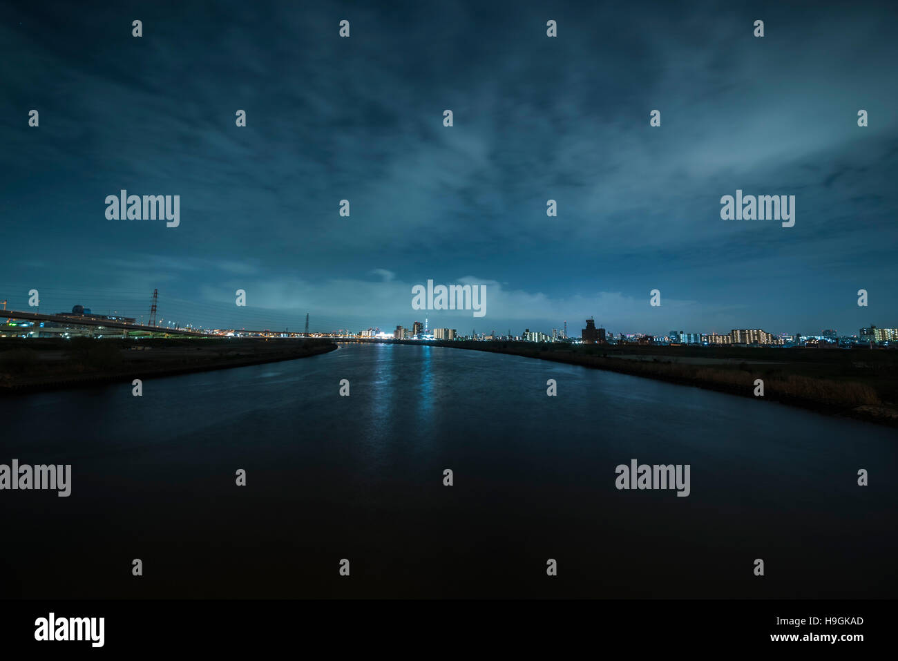 Tokyo Skytree view from Kohoku Bridge, Adachi-Ku, Tokyo, Japan Stock ...