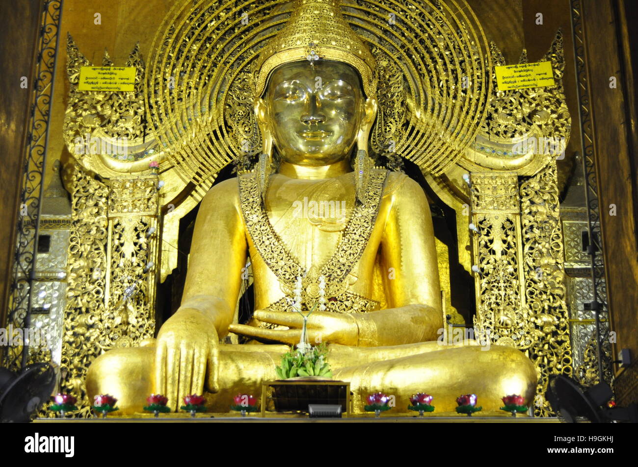 Golden Buddha in Mandalay, Myanmar Stock Photo - Alamy
