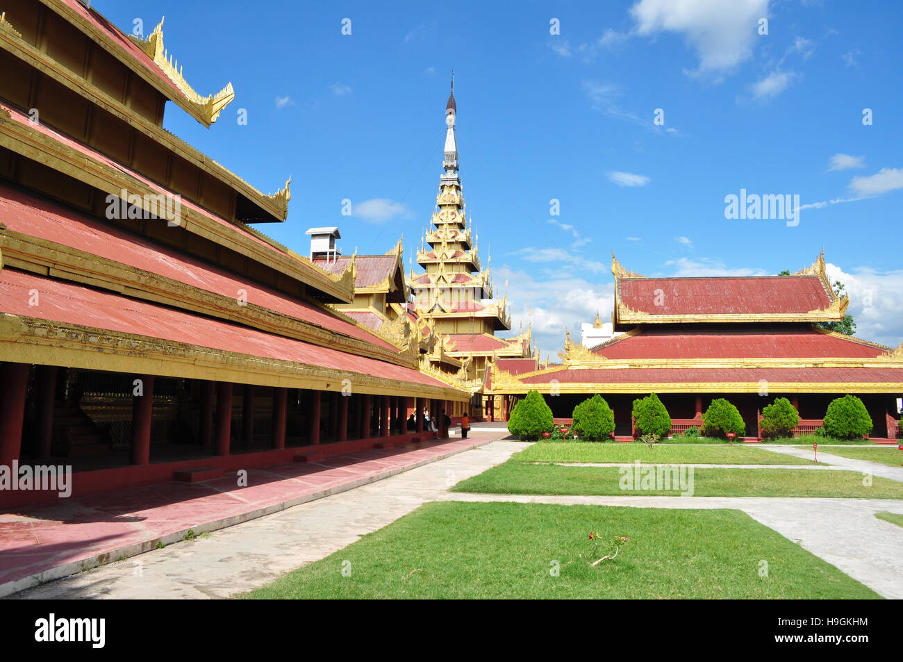 Burmese royal palace hi-res stock photography and images - Alamy