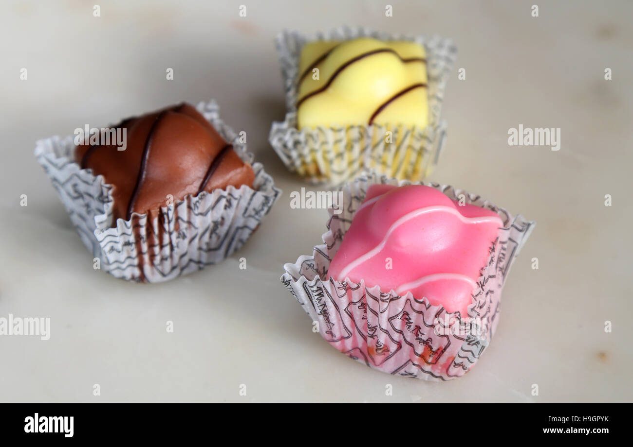 Mr kipling french fancies cakes hi-res stock photography and images - Alamy