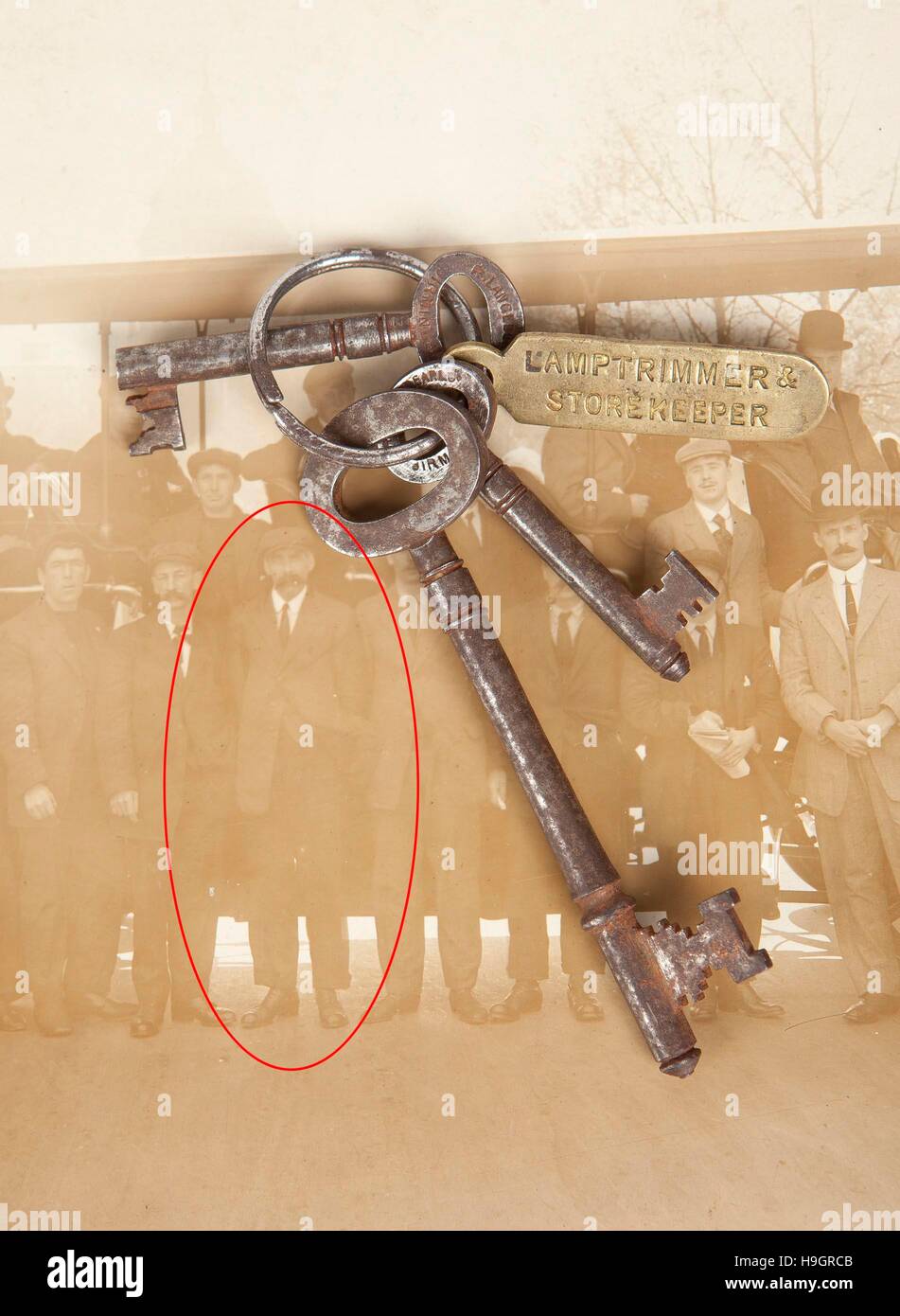 An extremely rare set of three keys that belonged to the Titanic's lamp ...