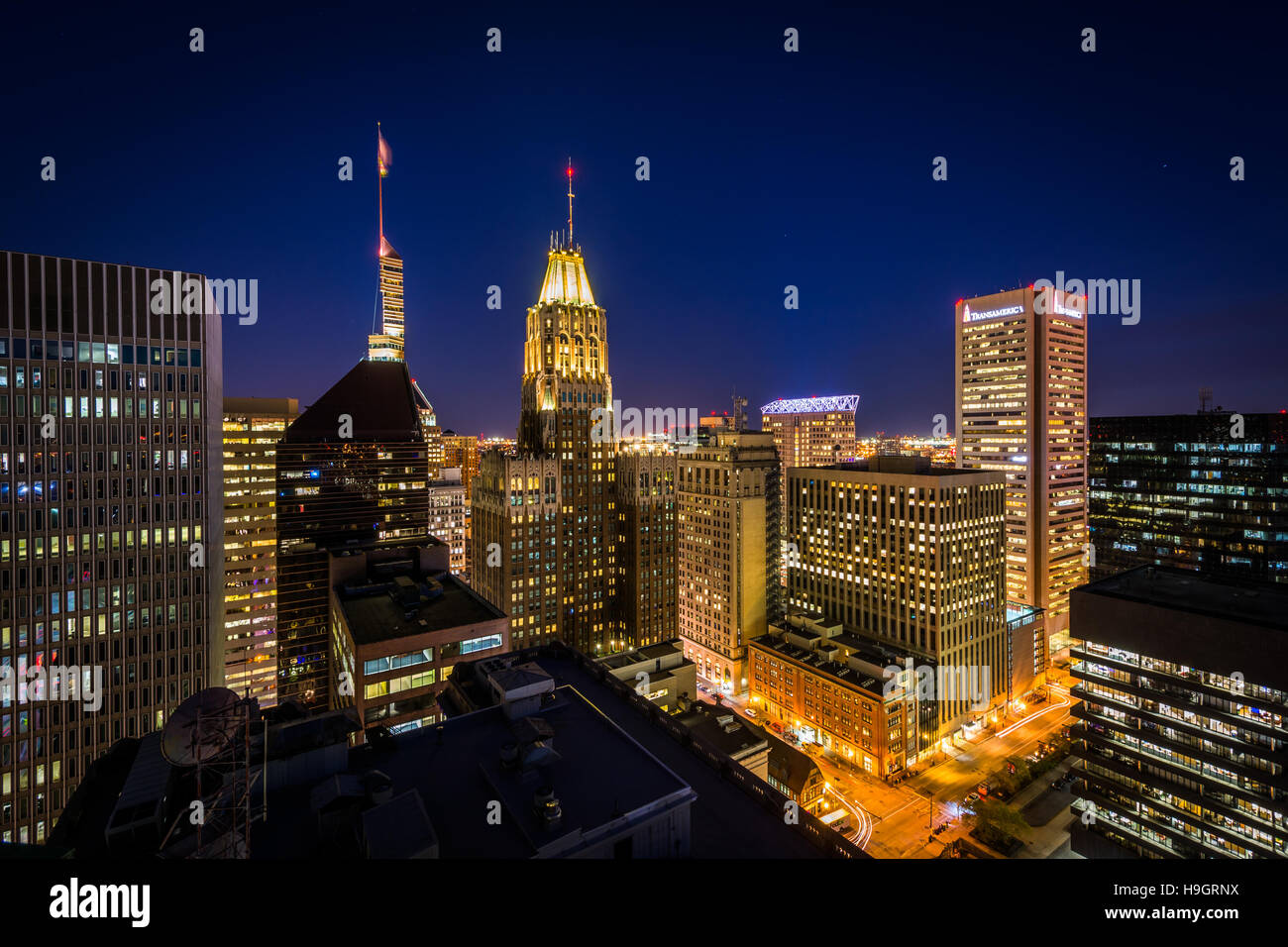 Sky and night buildings hi-res stock photography and images - Alamy