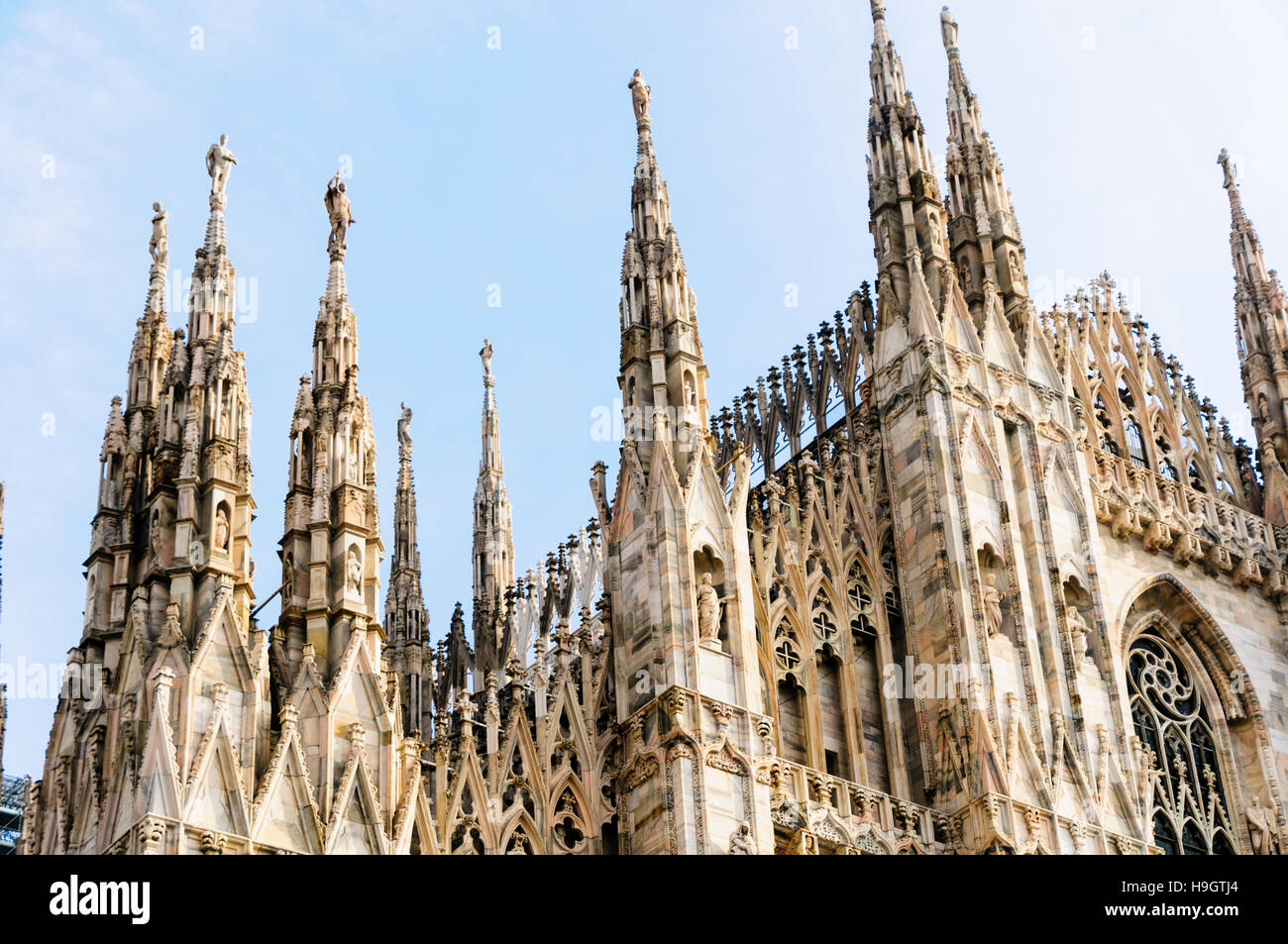Duomo de milano hi-res stock photography and images - Alamy