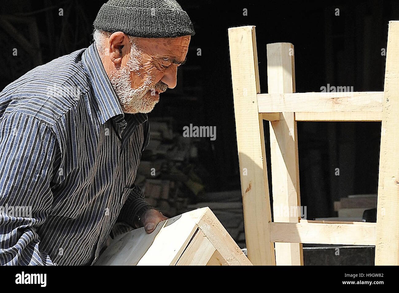 Shop vendor in a souk in Tehran, Iran Stock Photo - Alamy