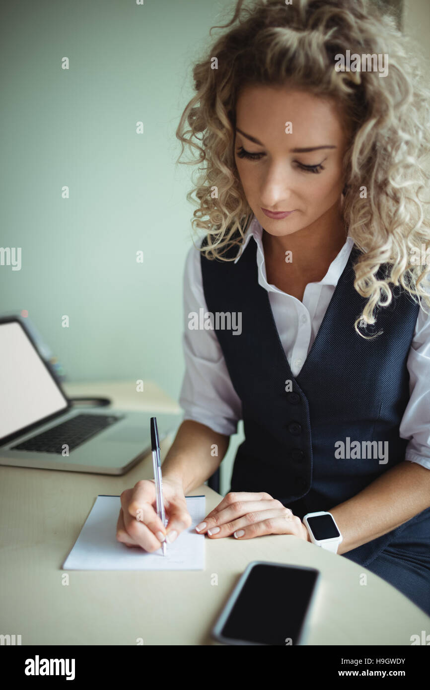 Writing browsing hi-res stock photography and images - Alamy