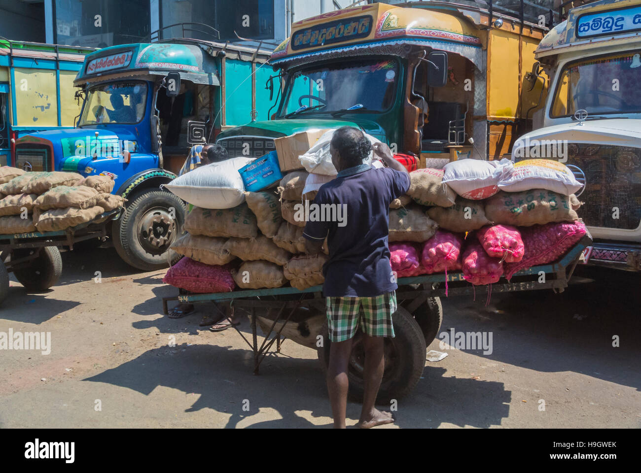 Pettah market Colombo Sri Lanka Stock Photo - Alamy