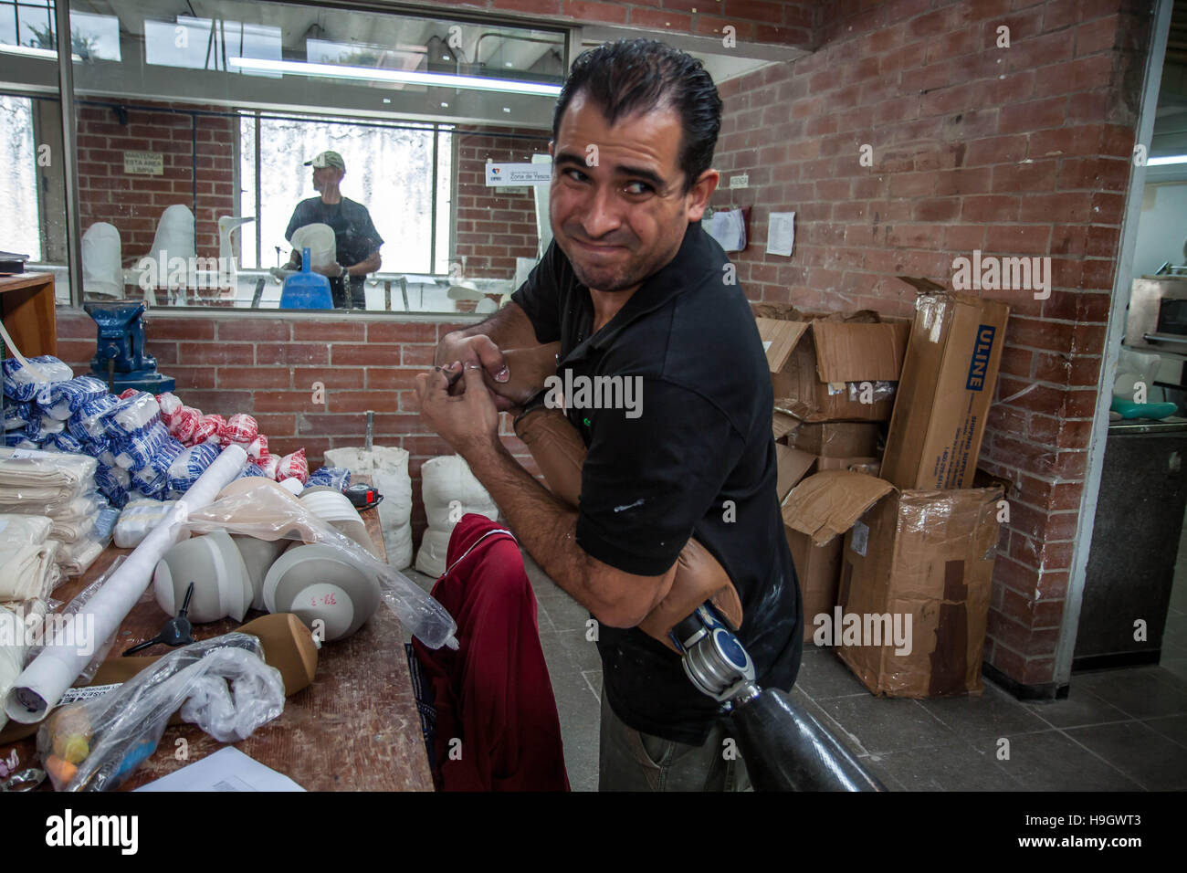 October 11, 2016 - Landmine Victims Receive Donation of 25 Prosthesis ...