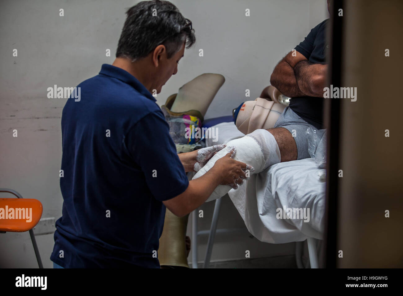 October 10, 2016 - Landmine Victims Receive Donation of 25 Prosthesis ...