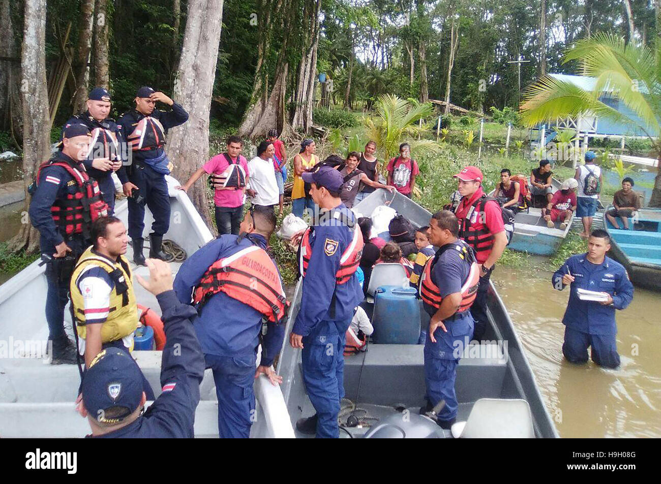 Limon, Costa Rica. 22nd Nov, 2016. Image provided by the Presidency of ...