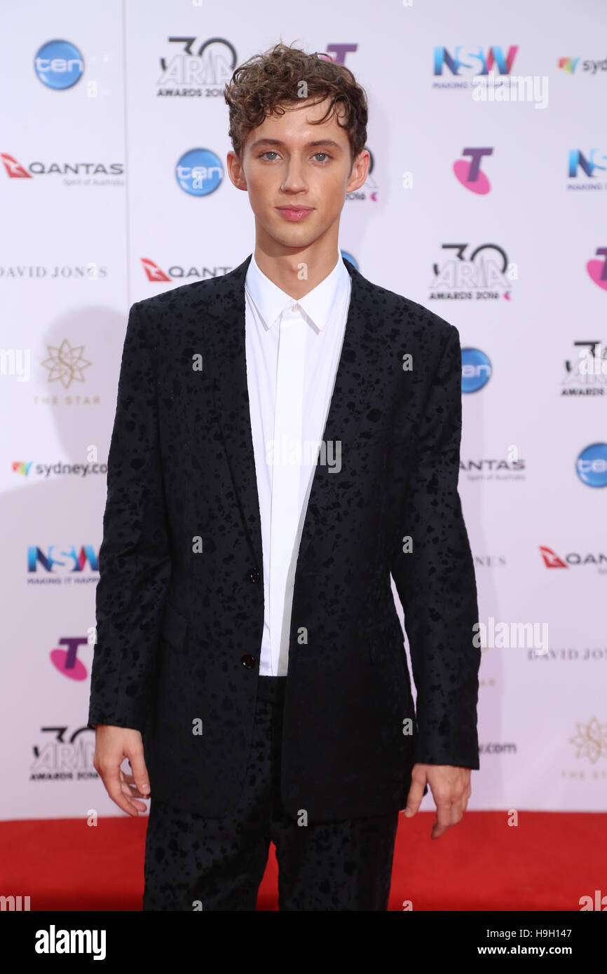 Troye Sivan Full Body