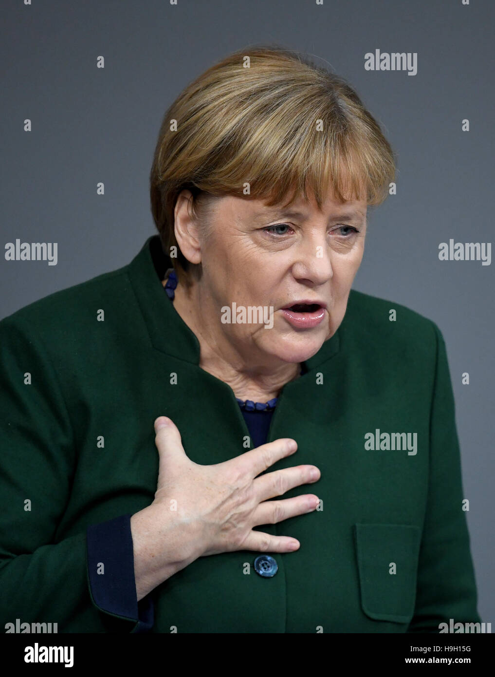Berlin, Germany. 23rd Nov, 2016. German Chancellor Angela Merkel (CDU ...