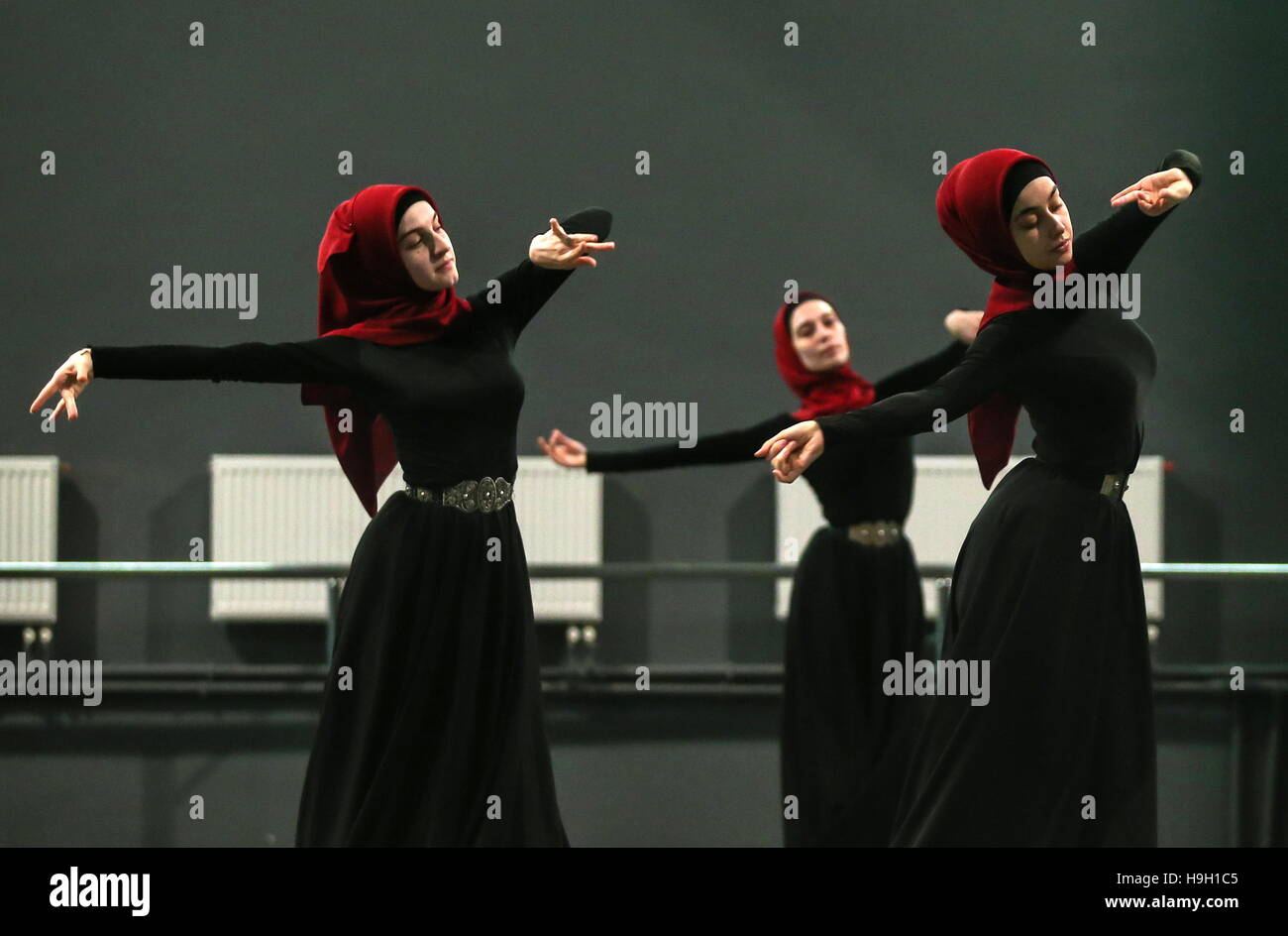 Chechen Women High Resolution Stock Photography and Images - Alamy