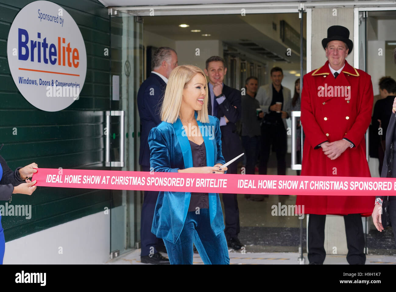 Olympia, London, UK. 23rd Nov, 2016. Glamorous TV presenter & inspiring ...