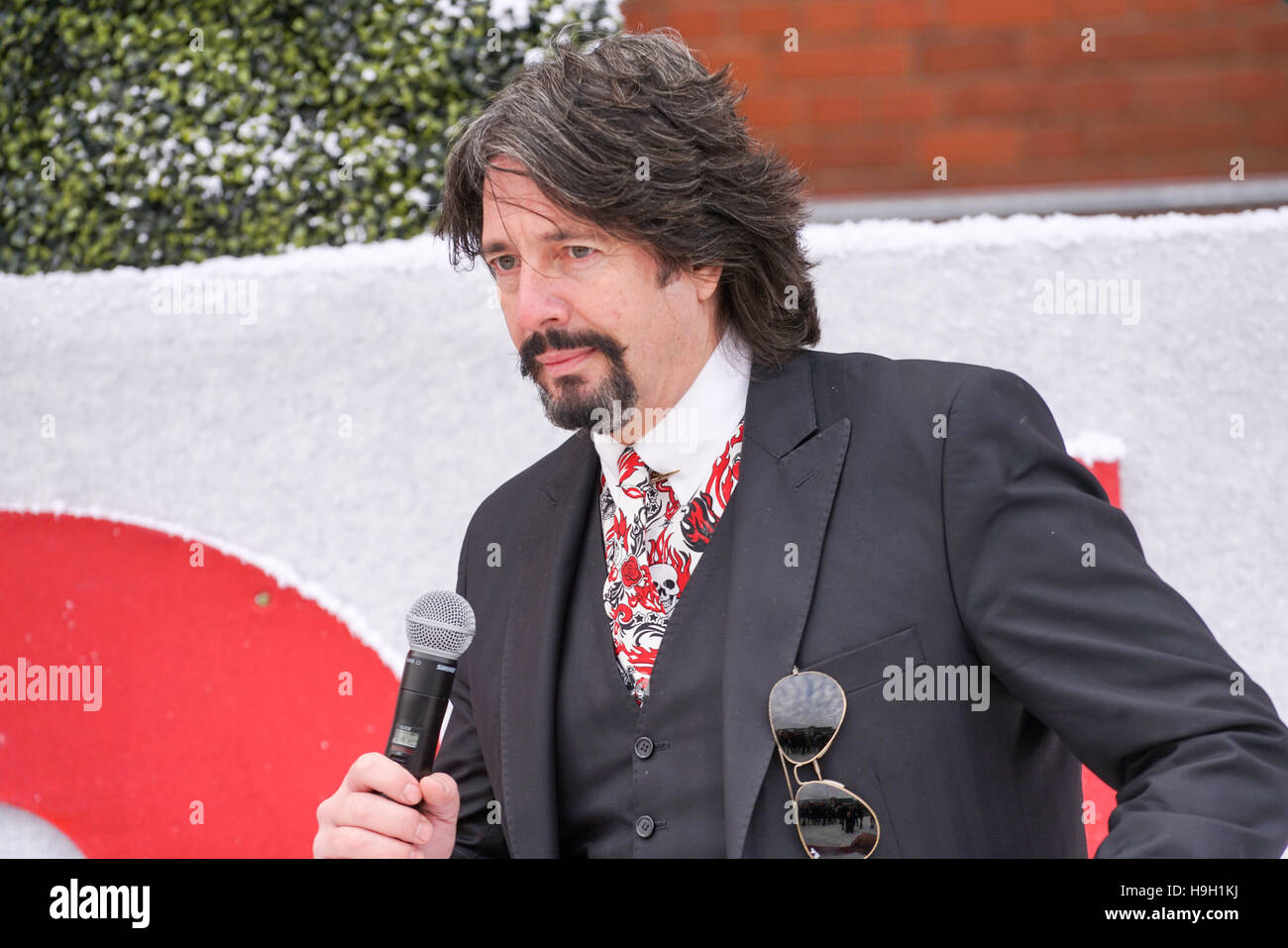 Olympia, London, UK. 23rd Nov, 2016. Glamorous TV presenter & inspiring ...