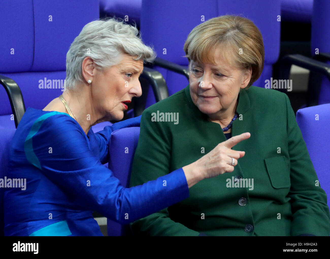 Berlin, Germany. 23rd Nov, 2016. Green MP Marieluise Beck speaking with ...