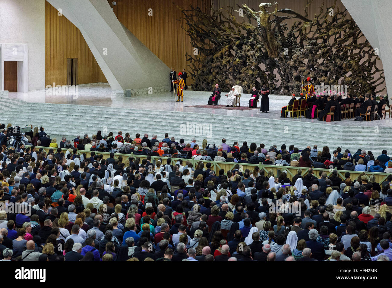 Vatican City, Vatican. 23rd November, 2016. Pope Francis leads his ...