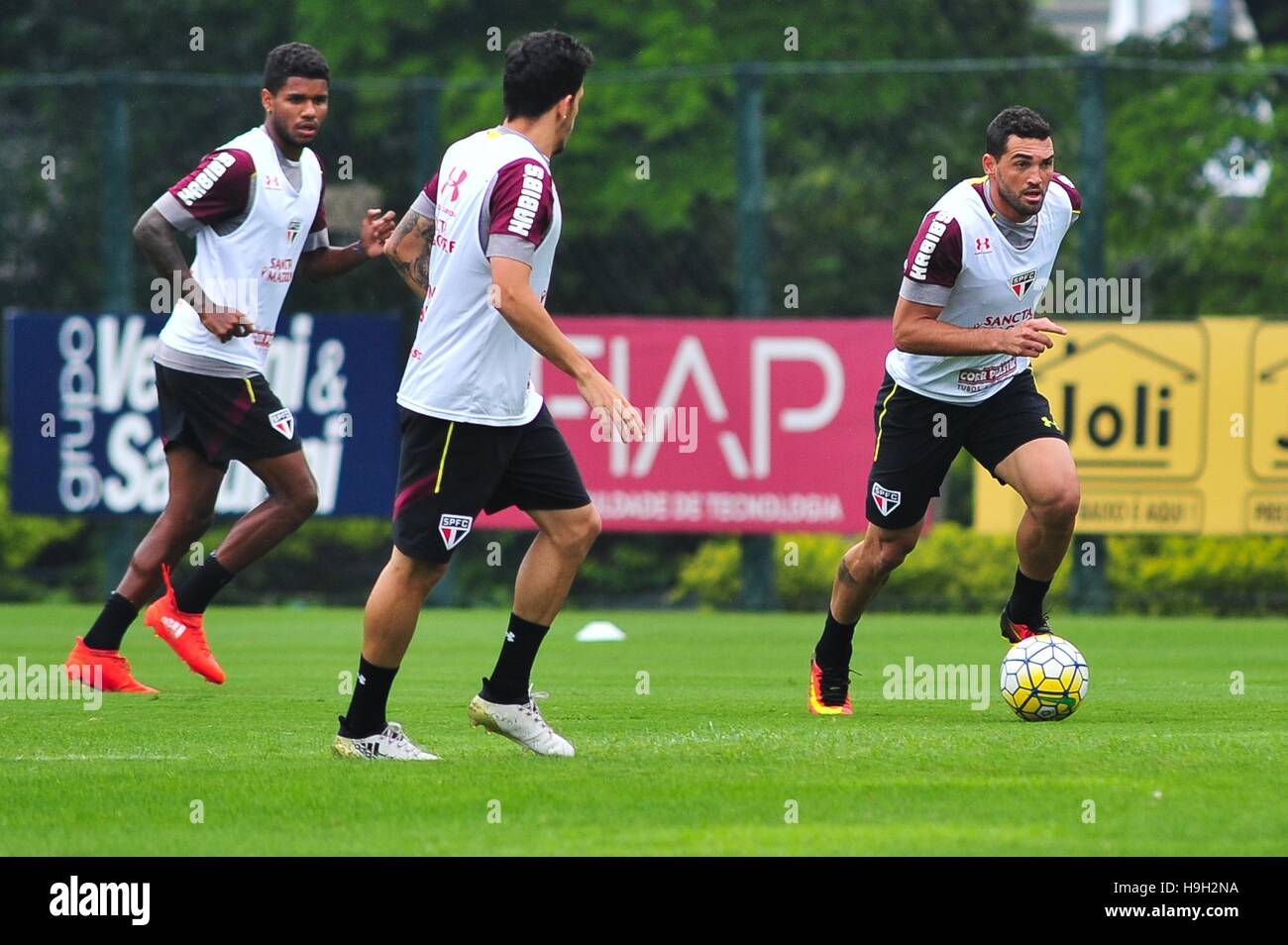 SÃO PAULO, SP - 23.11.2016: TREINO DO SPFC - Gilberto during training ...