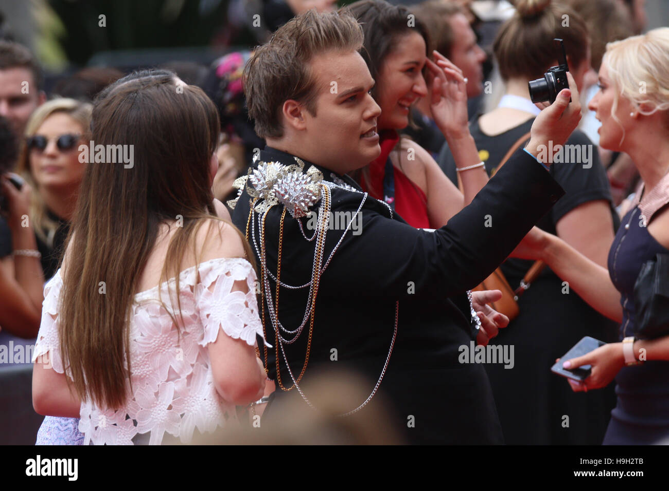 Sydney, Australia. 23 November 2016. Alright Hey arrives on the red ...