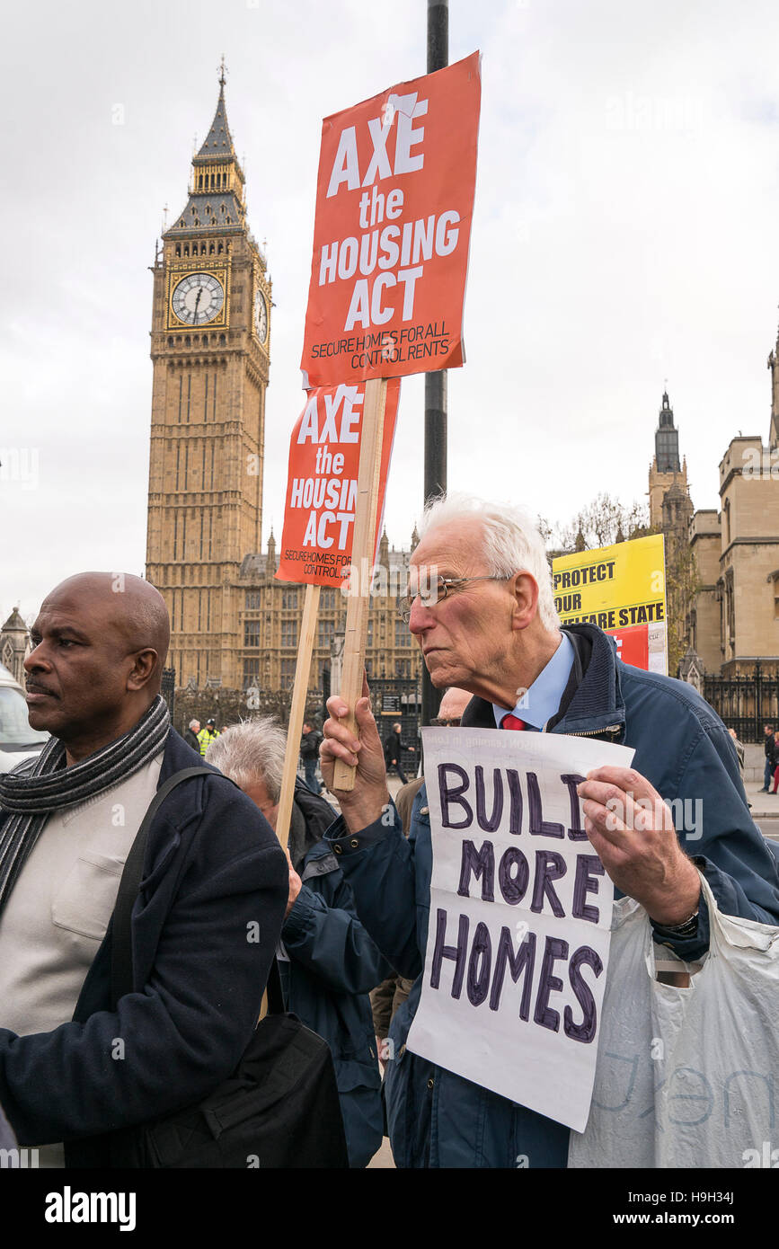 London, UK. 23rd Nov, 2016. The Palace of Westminster, London : Tenants ...
