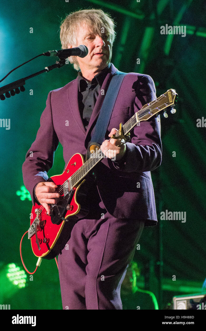 Sydney, Australia. 24th November 2016. Crowded House Encore performance ...