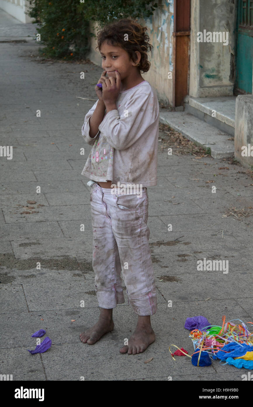 Beirut Lebanon. 24th November 2016. A young homeless refugee family ...