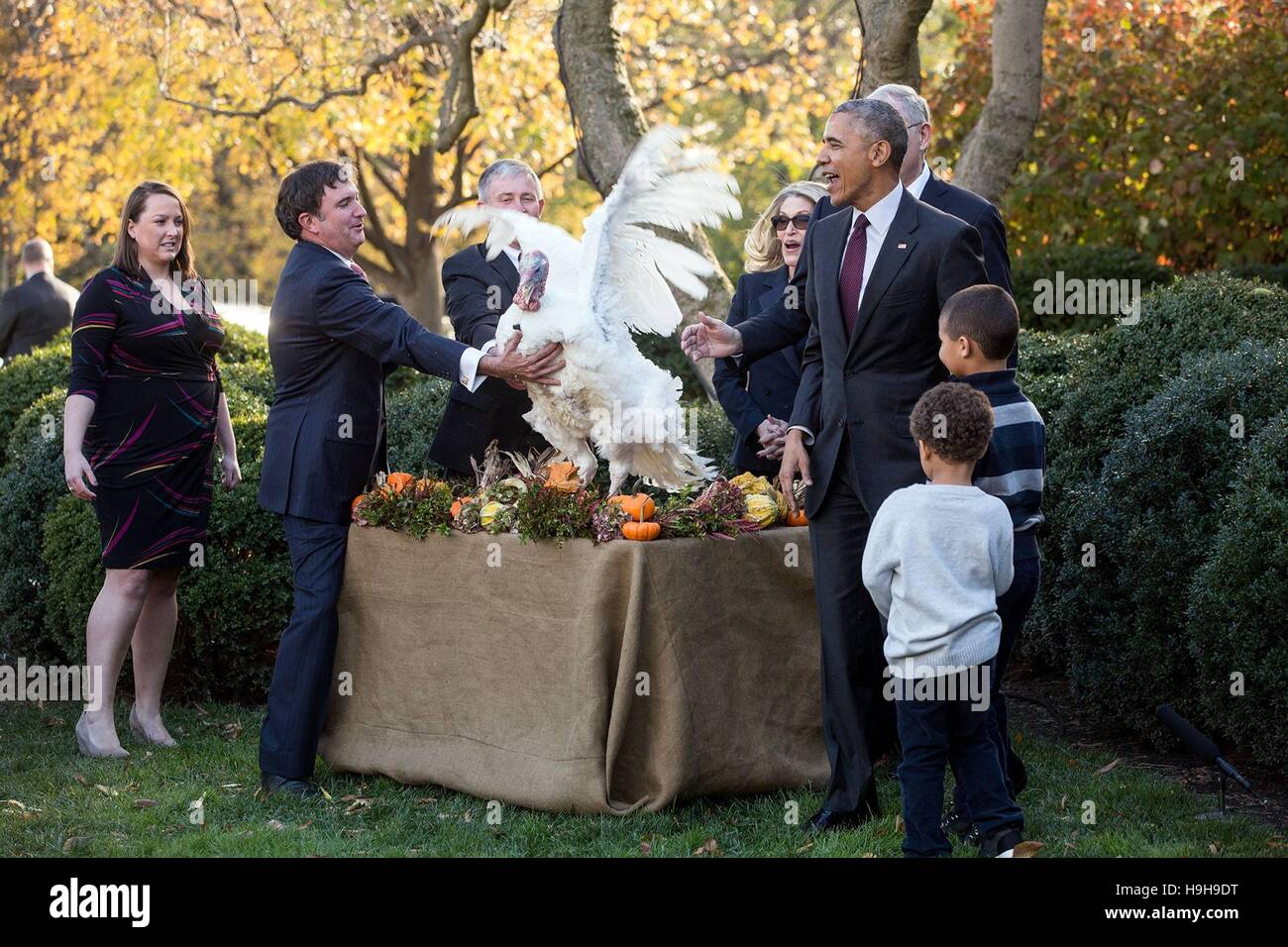Washington DC, USA. 23rd November, 2016. U.S President Barack Obama and ...