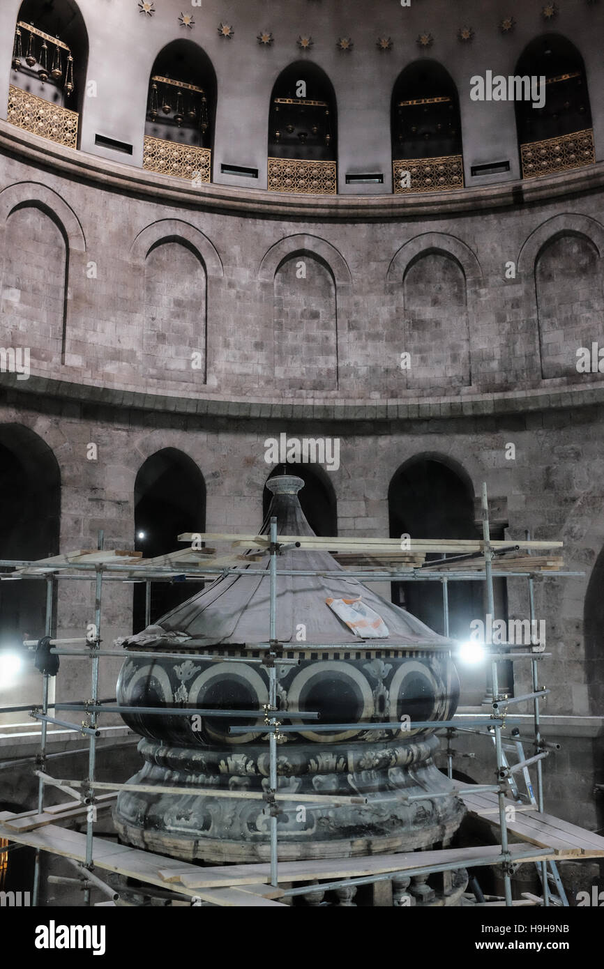 Jerusalem, Israel. 24th November, 2016. Scaffolding embrace the Edicule ...