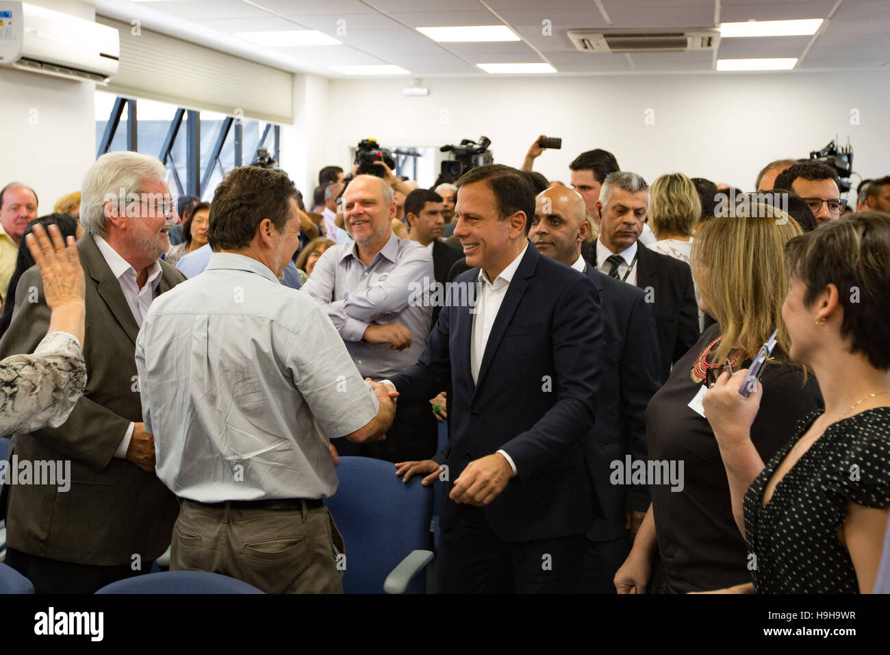 Sao Paulo, Brazil. 24th Nov, 2016. Sao Paulo mayor-elect Joao Doria (c ...