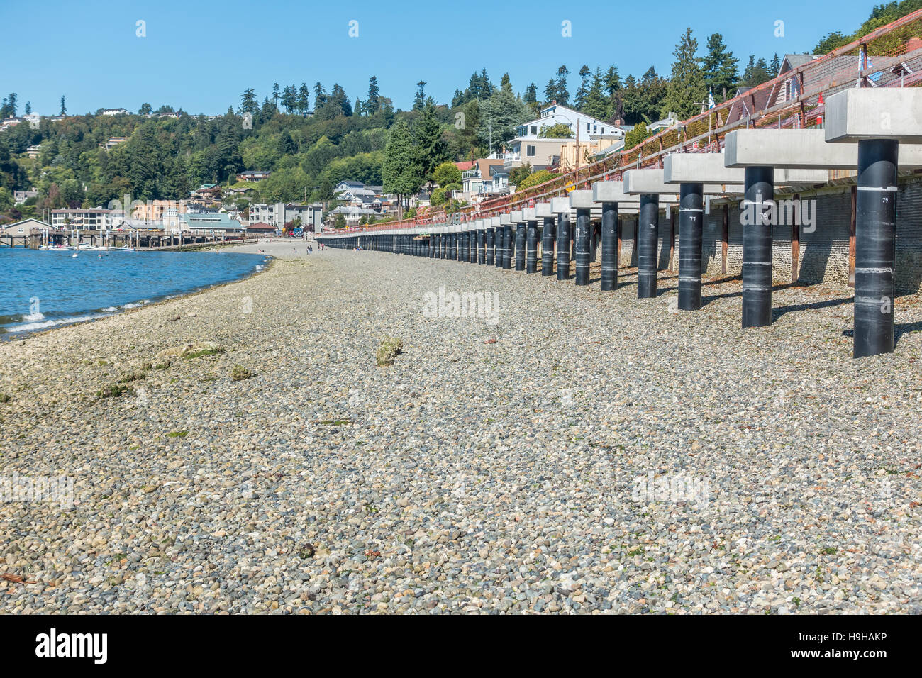 Shoreline walkway hi-res stock photography and images - Alamy