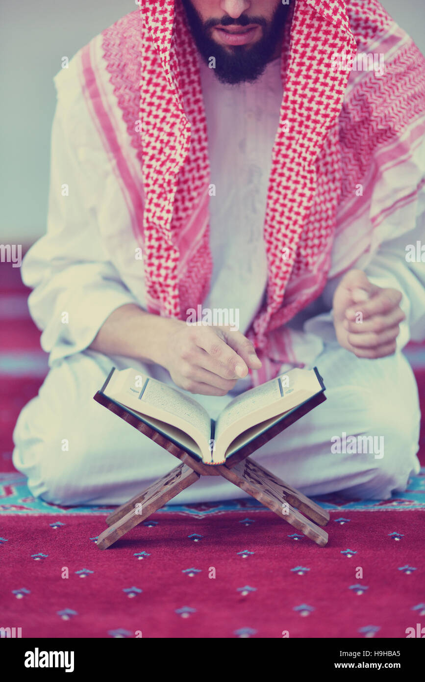Muslim Arabic man praying Stock Photo - Alamy