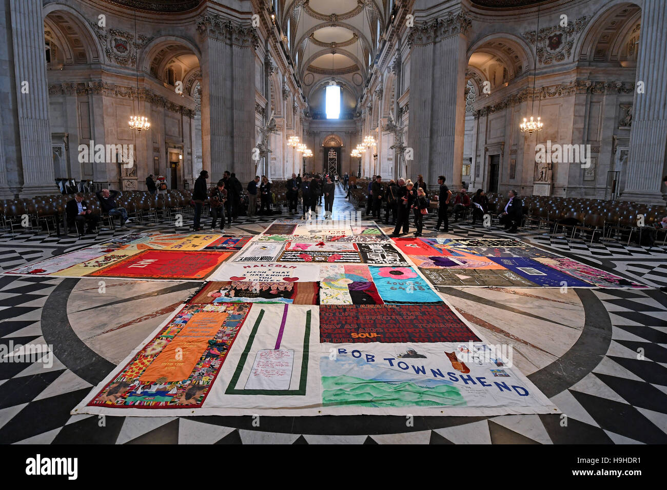 London aids memorial hi-res stock photography and images - Alamy