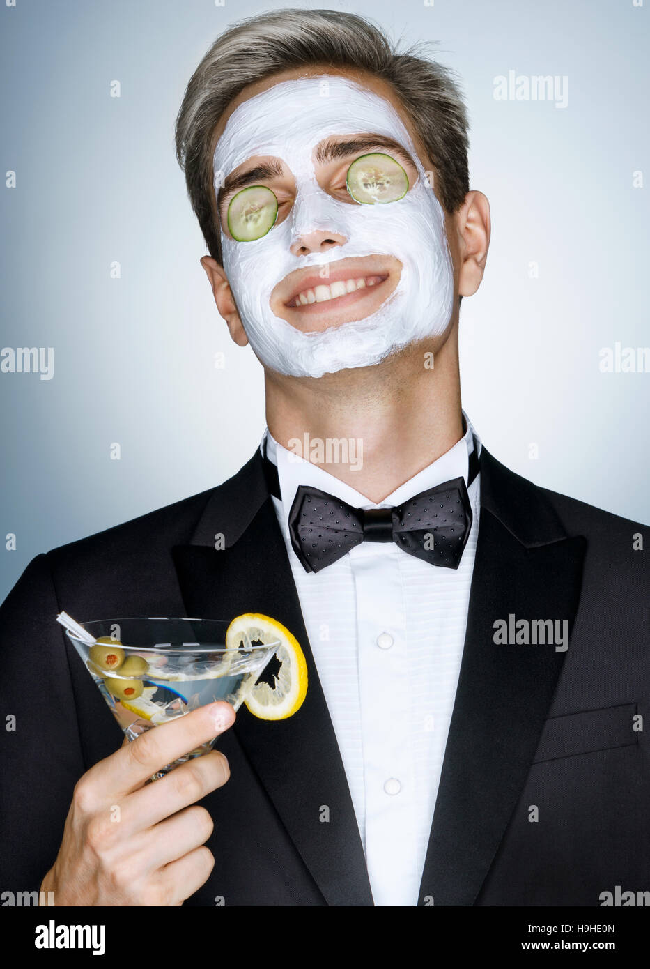 Beauty treatment mask actor hi-res stock photography and images - Alamy